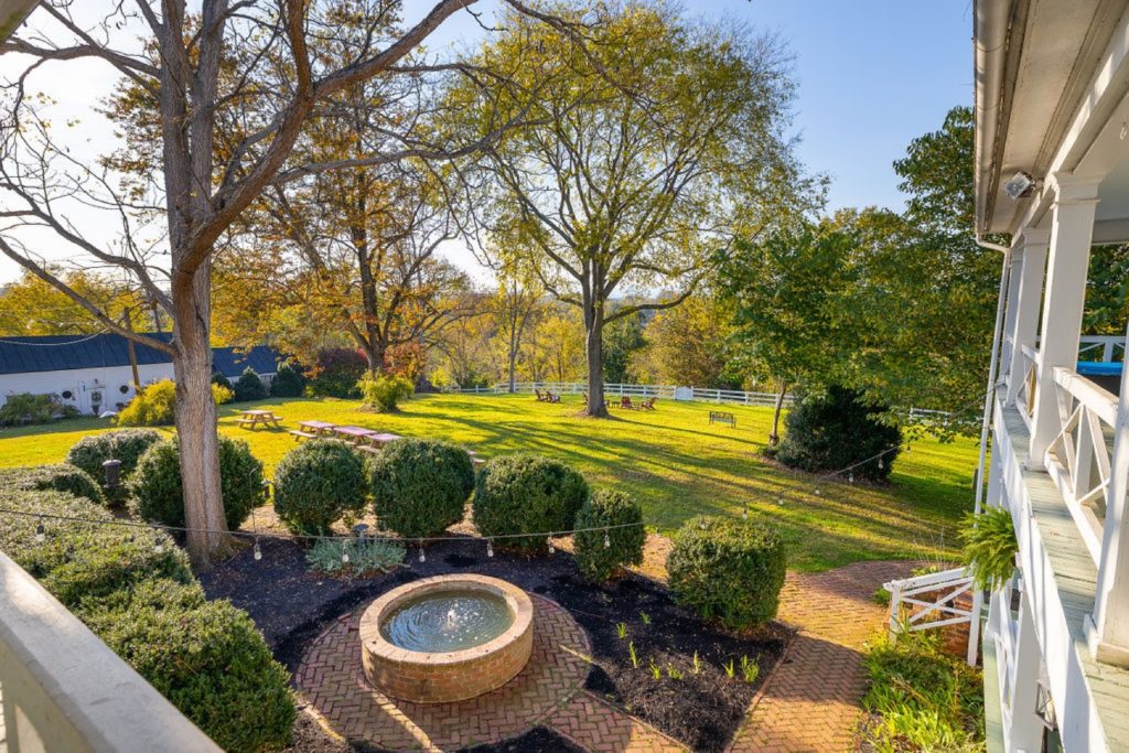 Photo Gallery - The Inn and Tavern at Meander