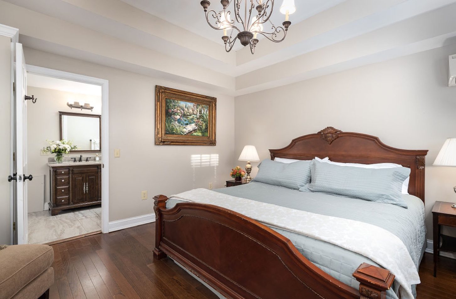 Rooms & Cottages - The Inn and Tavern at Meander